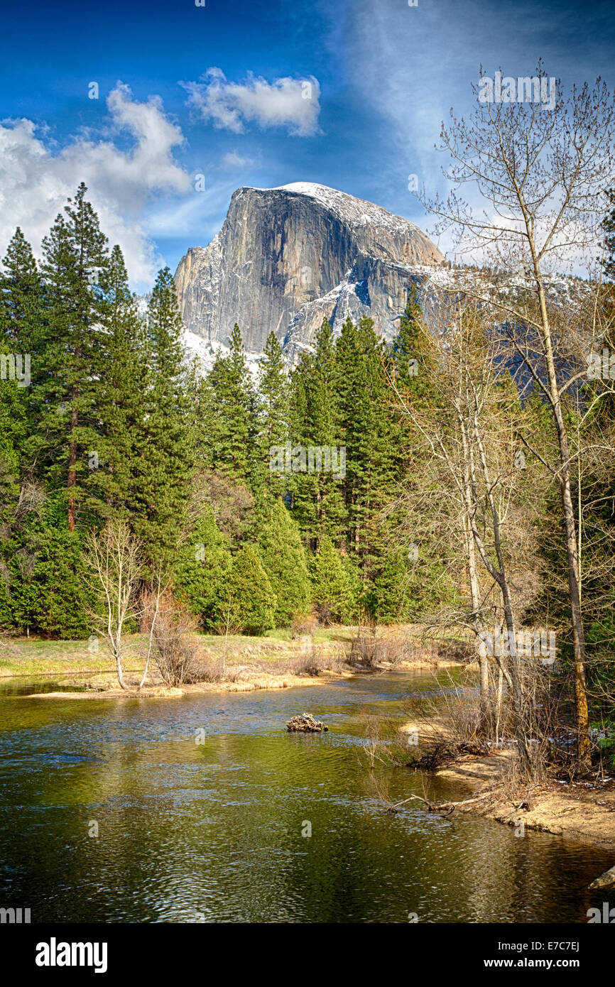 Half towers hi-res stock photography and images - Alamy