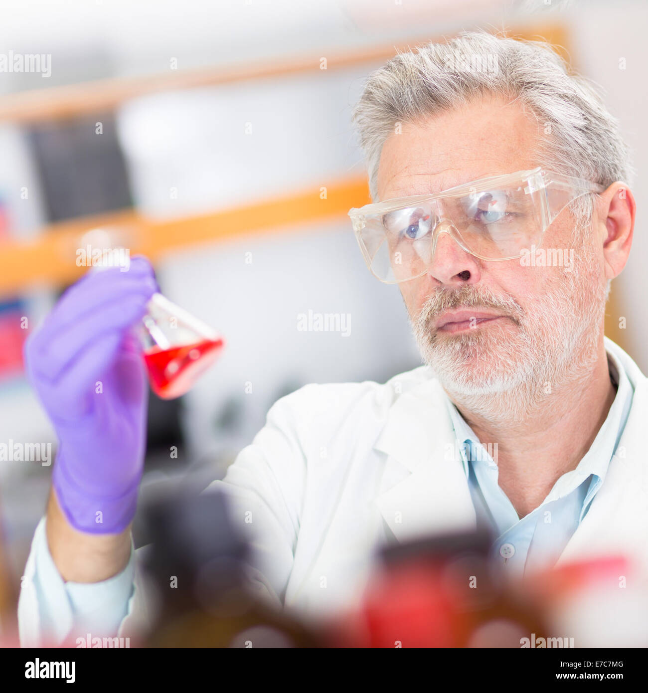 Laboratory people hi-res stock photography and images - Alamy