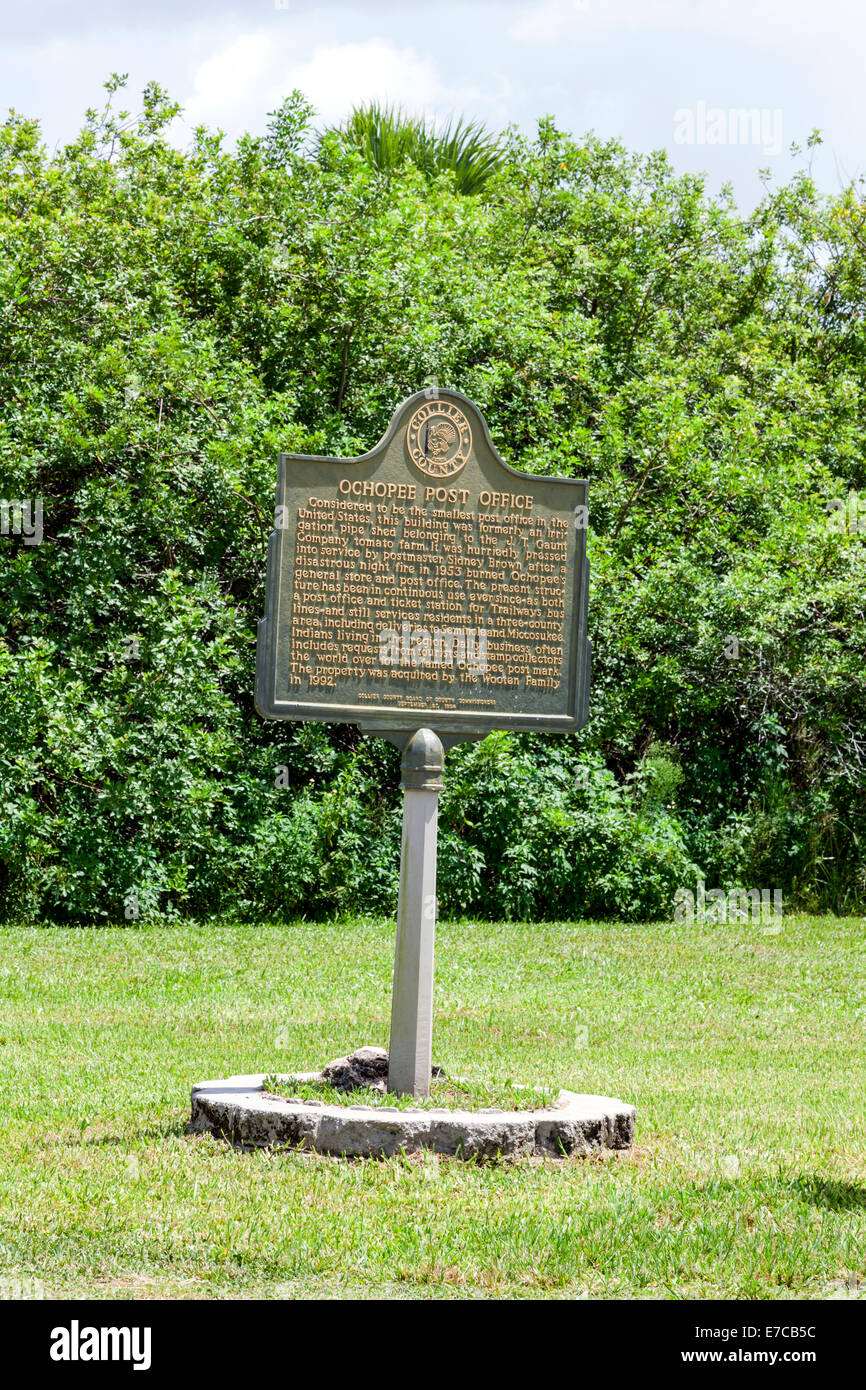 Small freestanding USPS building in Ochopee, Florida is known as the ...