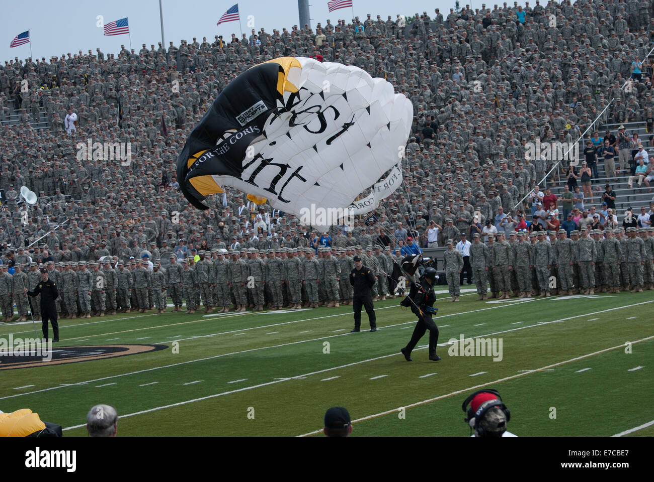 Army stadium flag hi-res stock photography and images - Alamy