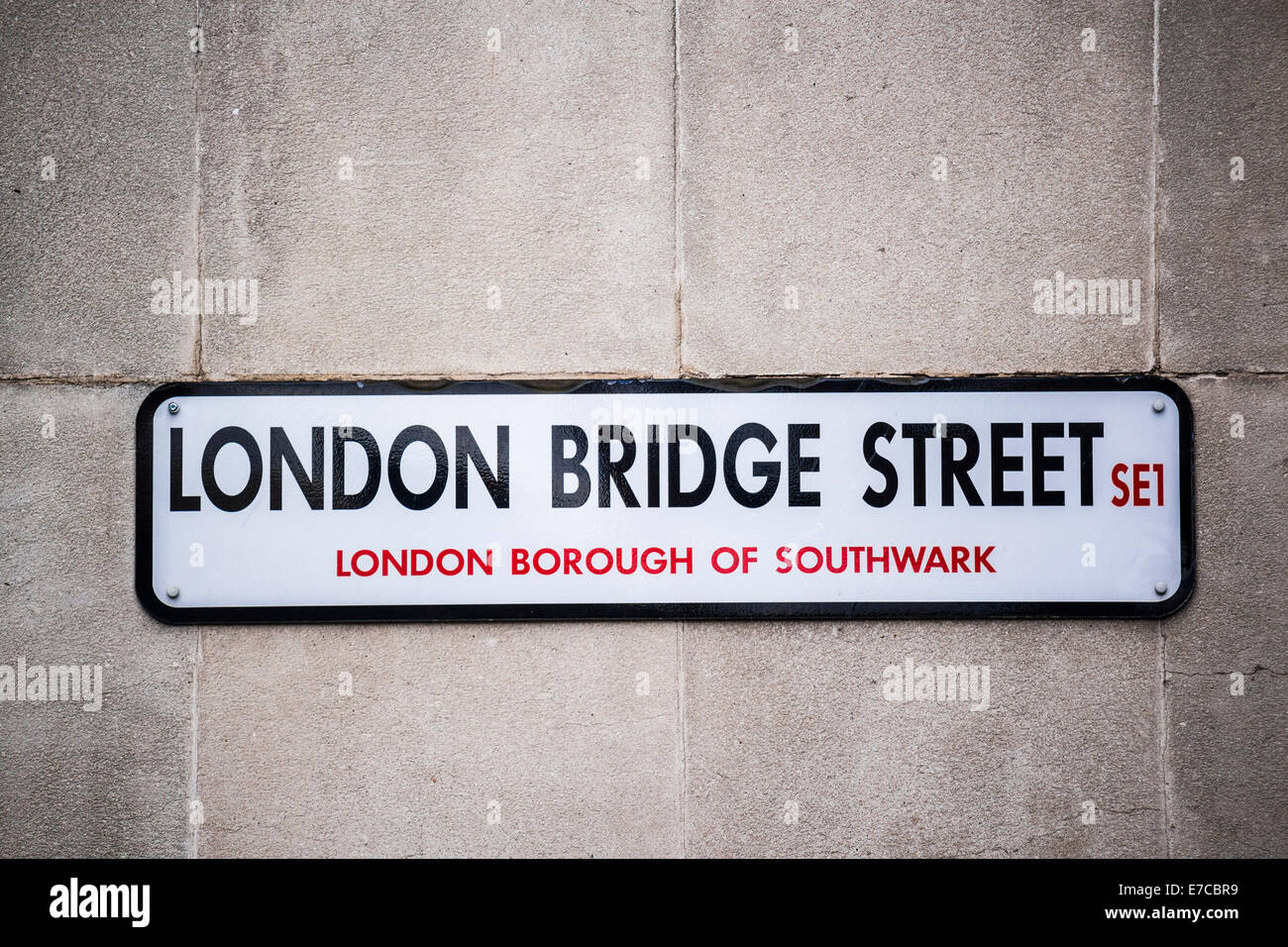 London Bridge Street road sign - London Stock Photo - Alamy