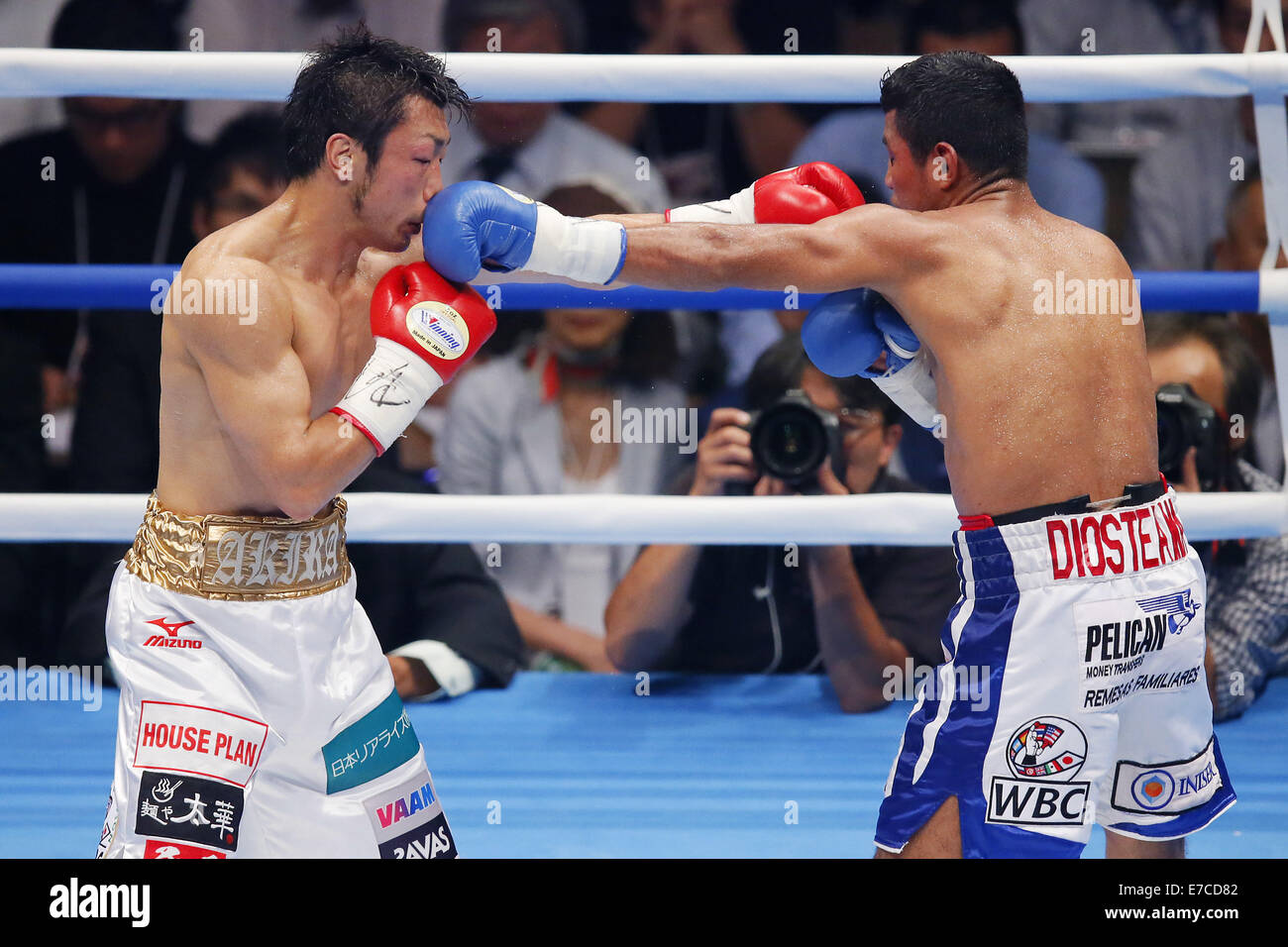 Yoyogi 2nd Gymnasium, Tokyo, Japan. 5th Sep, 2014. (L-R) Akira Yaegashi ...