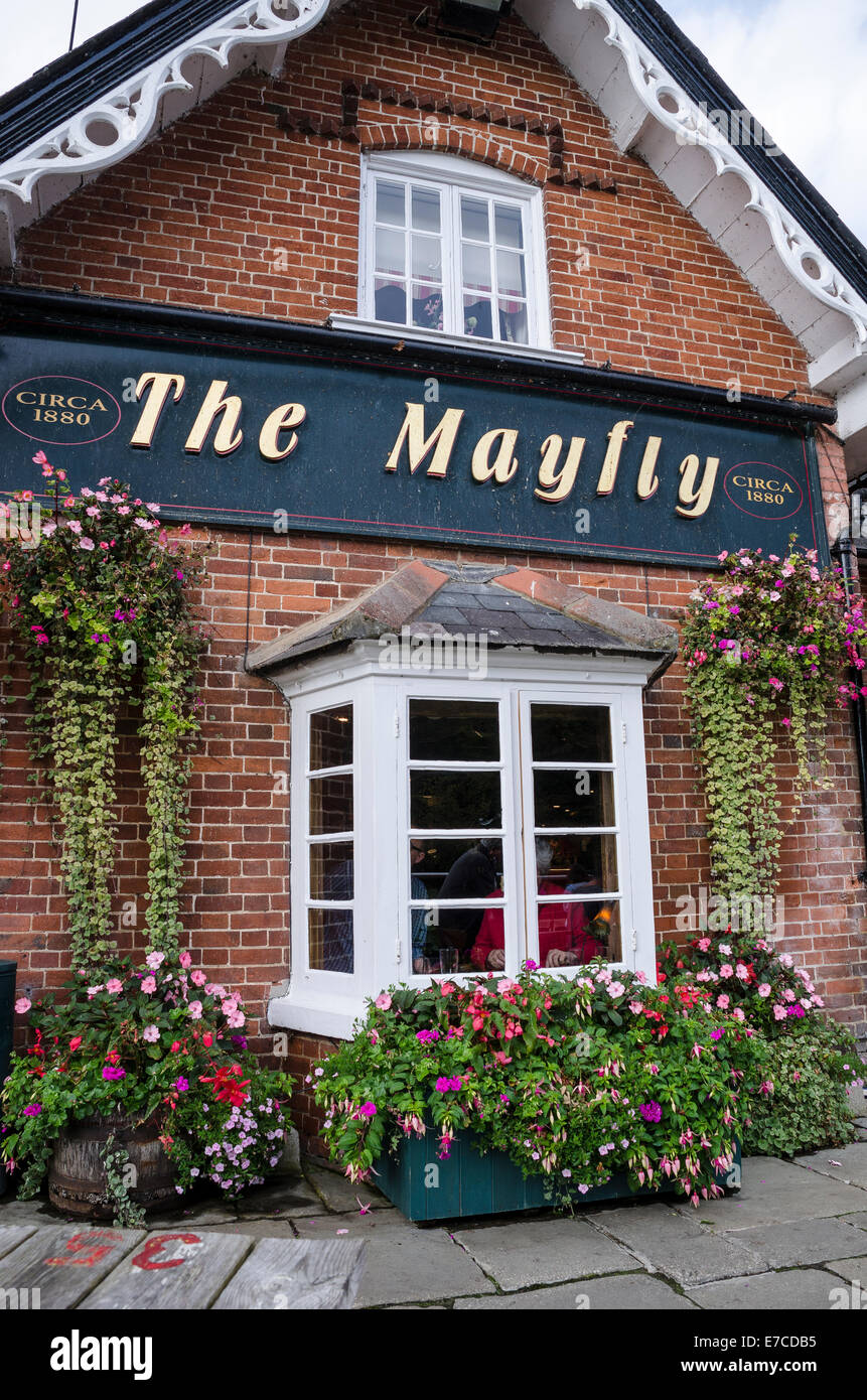 The mayfly pub hampshire hi-res stock photography and images - Alamy