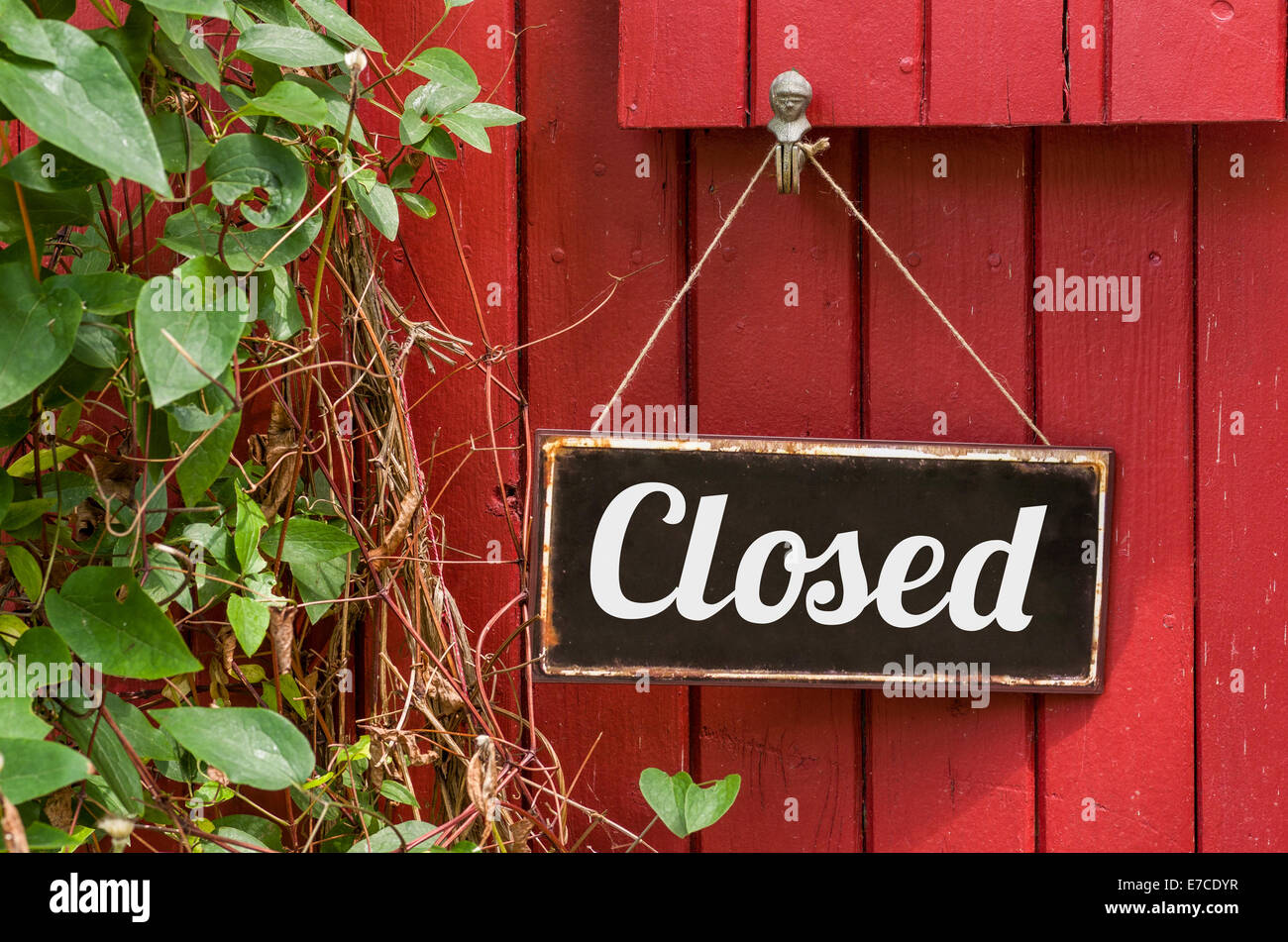 Vintage signage boards hi-res stock photography and images - Alamy