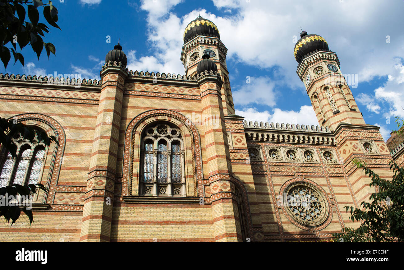 Dohany street synagogue hi-res stock photography and images - Alamy