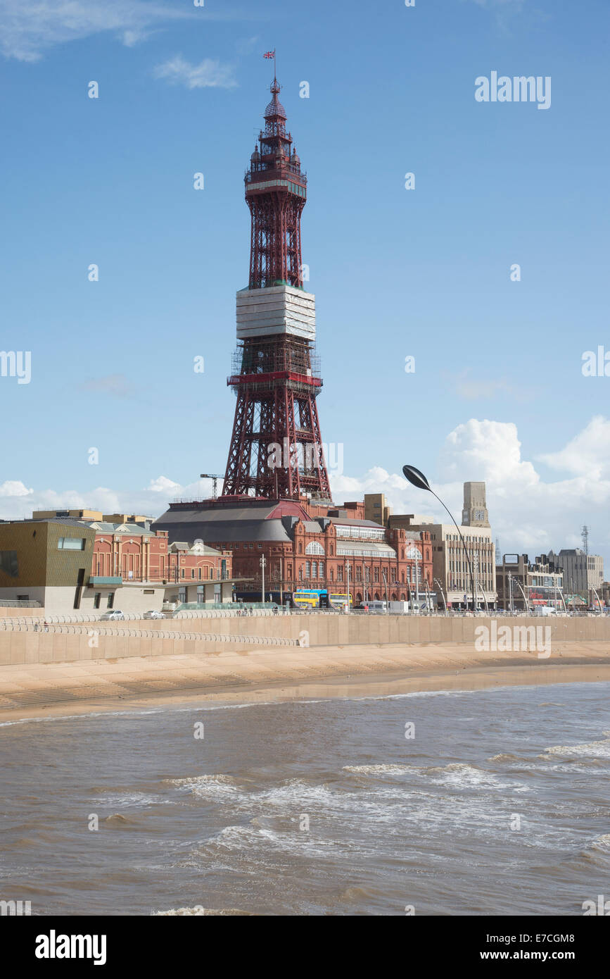 Blackpool seafront hi-res stock photography and images - Alamy