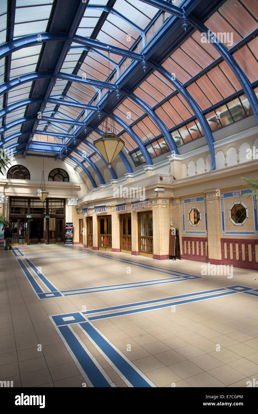 Theater blackpool lancashire hi-res stock photography and images - Alamy