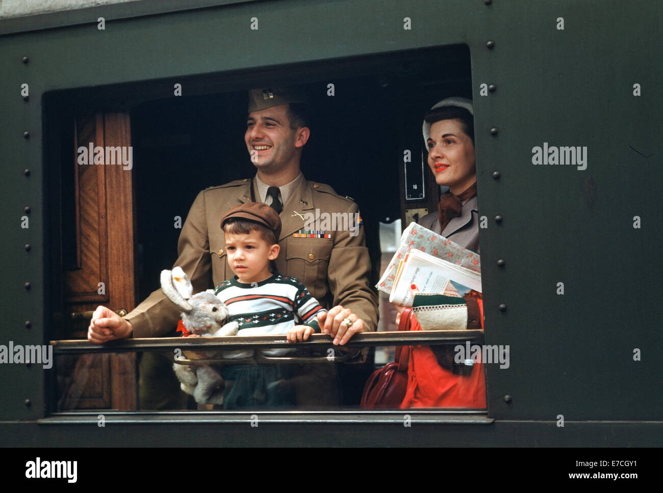 Vintage 1950's US Army Family at Train Window Stock Photo - Alamy