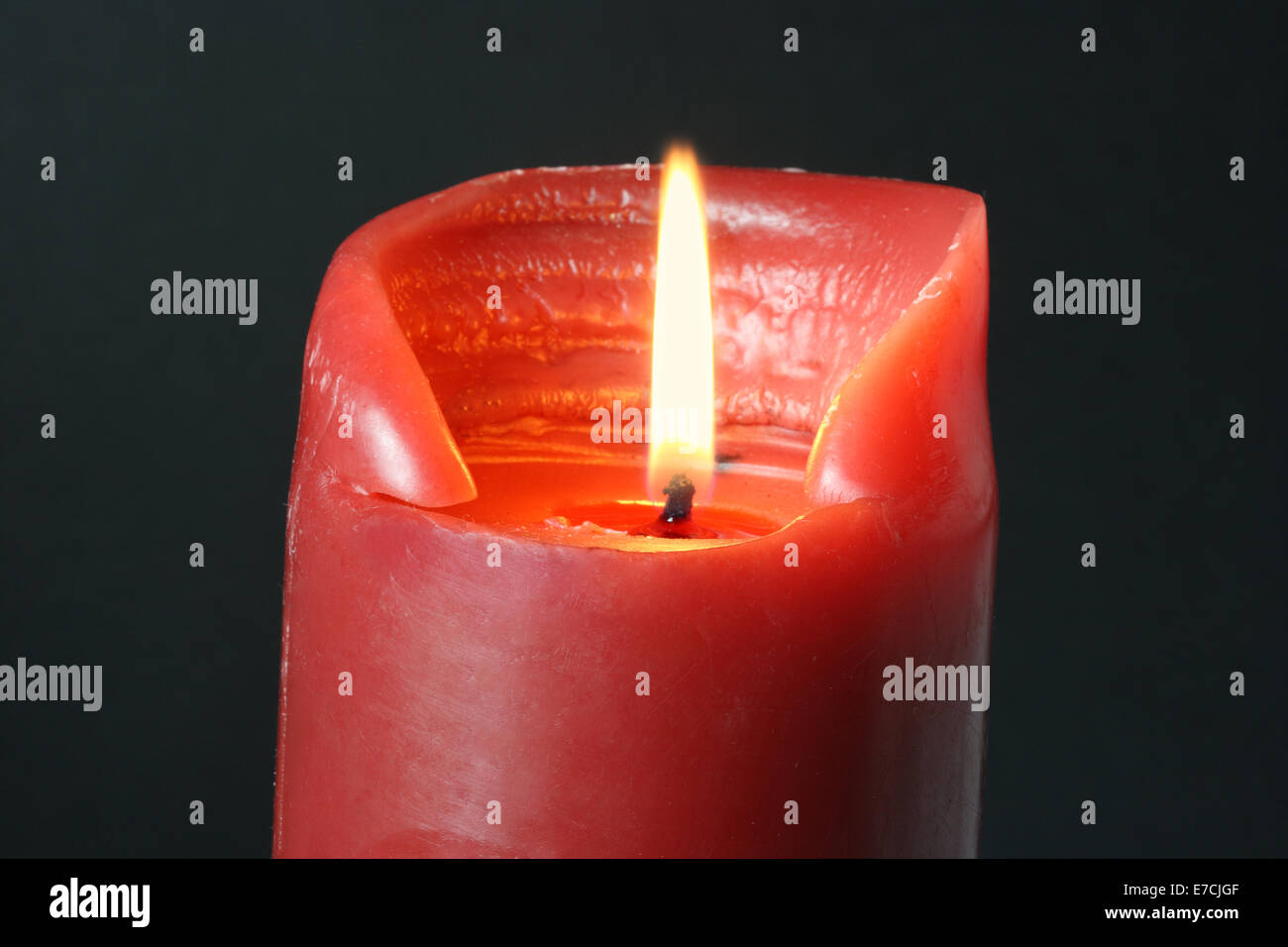 Candlelight light hi-res stock photography and images - Alamy