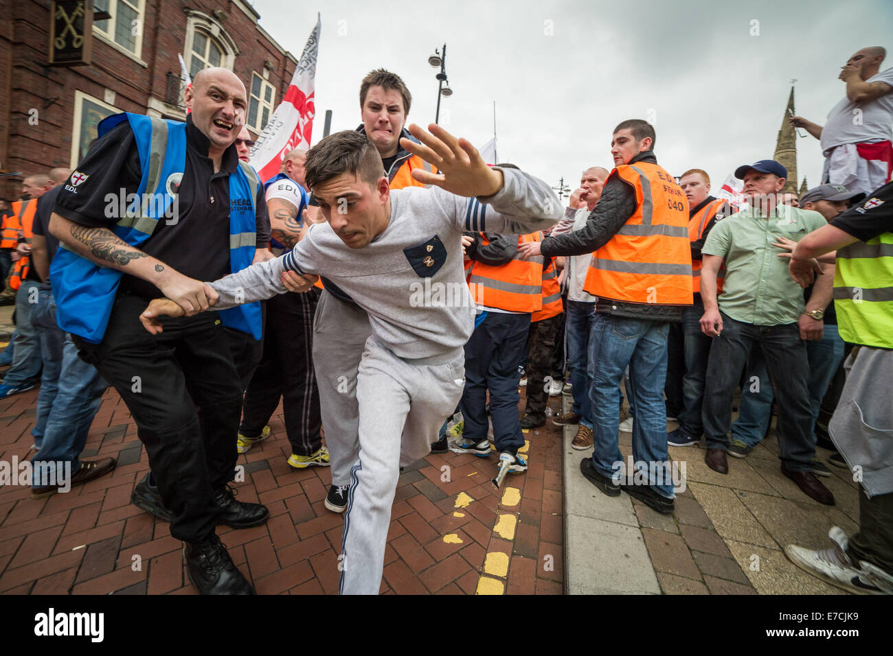 Rotherham edl march hi-res stock photography and images - Alamy