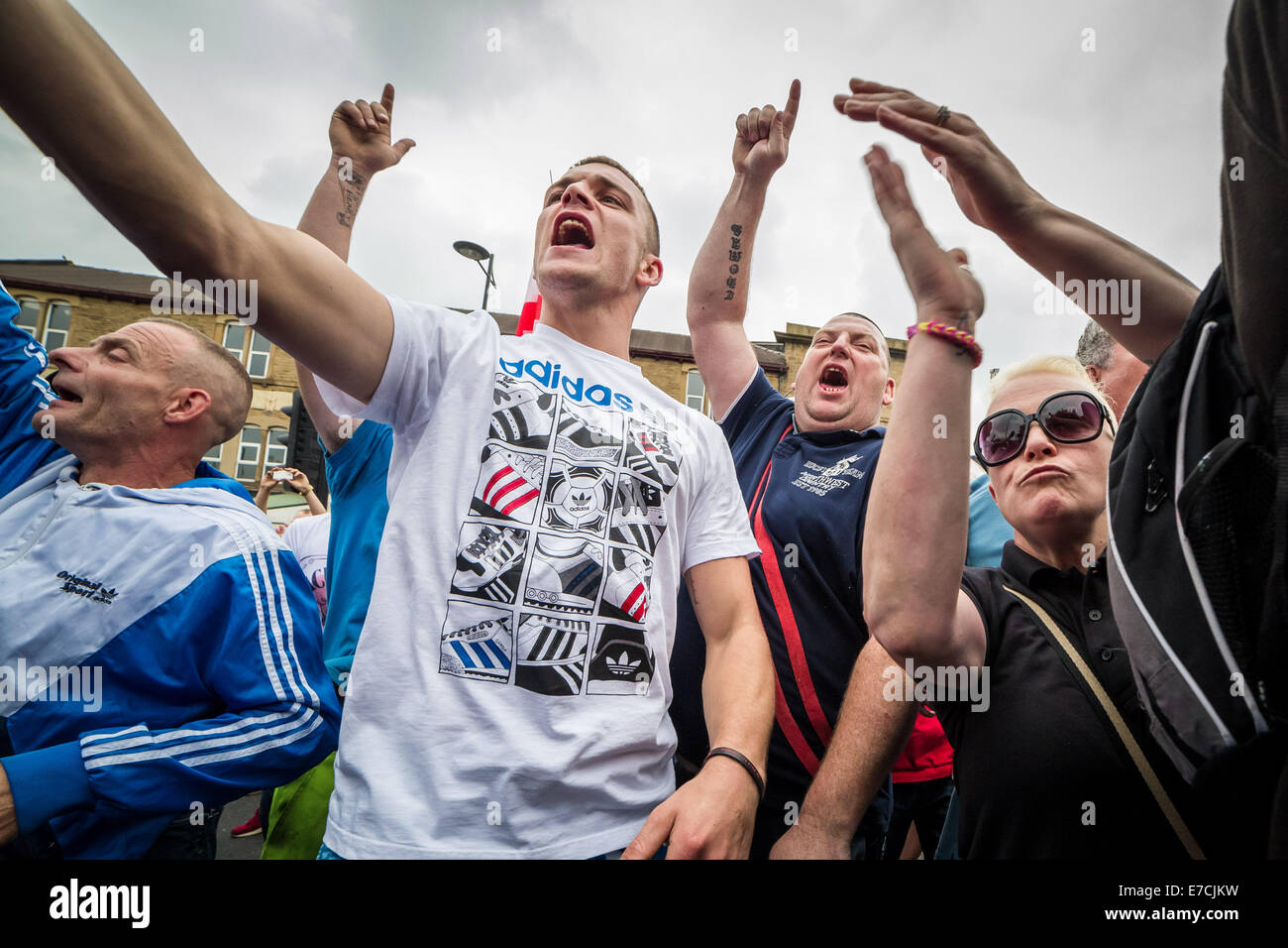 Rotherham edl march hi-res stock photography and images - Alamy