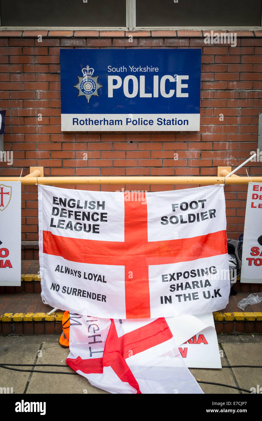 London, UK. 13th Sept, 2014. English Defence League Mass Protest in ...
