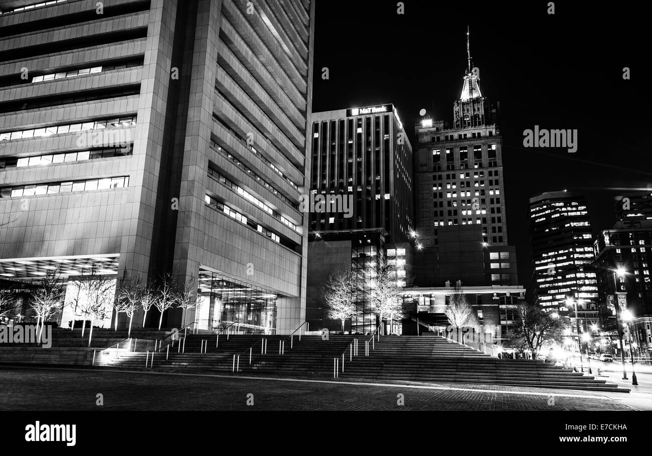 Night view of skyscrapers at night in Baltimore, Maryland Stock Photo ...