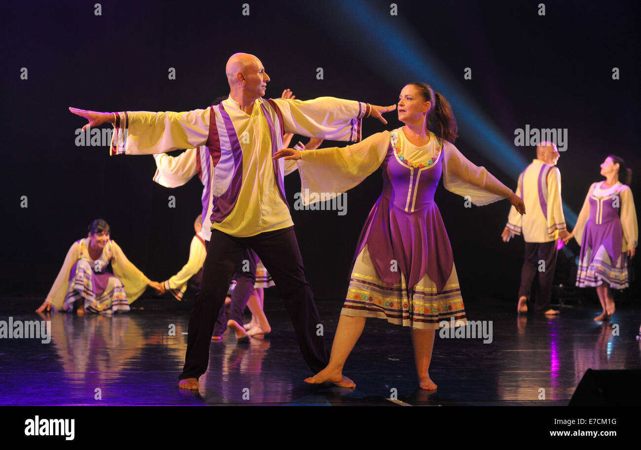 Israeli folk and modern dance group at the yearly Dancing festival ...