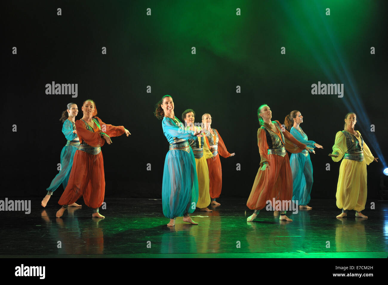 Israeli Dancing High Resolution Stock Photography and Images - Alamy