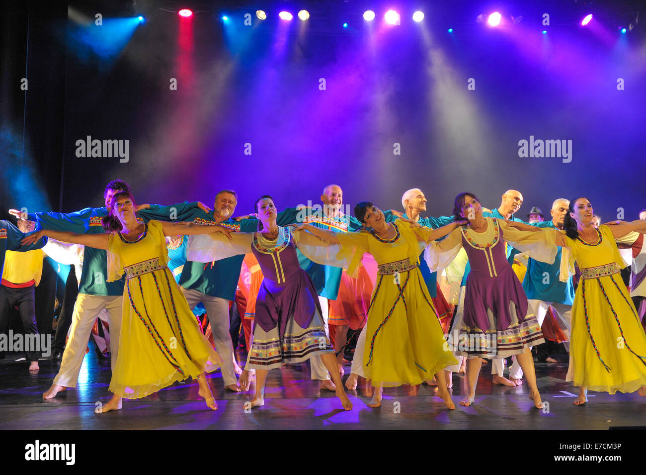 Israeli folk and modern dance group at the yearly Dancing festival ...