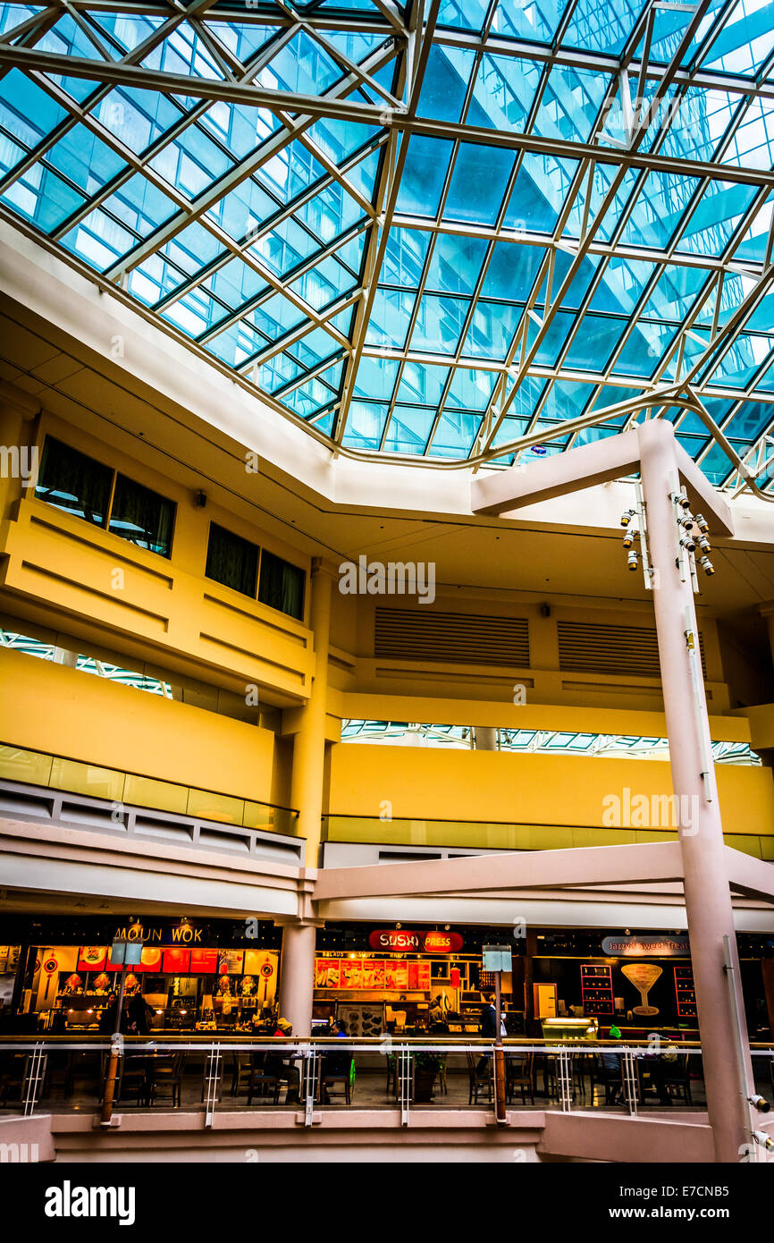 Harbor city shopping mall hi-res stock photography and images - Alamy