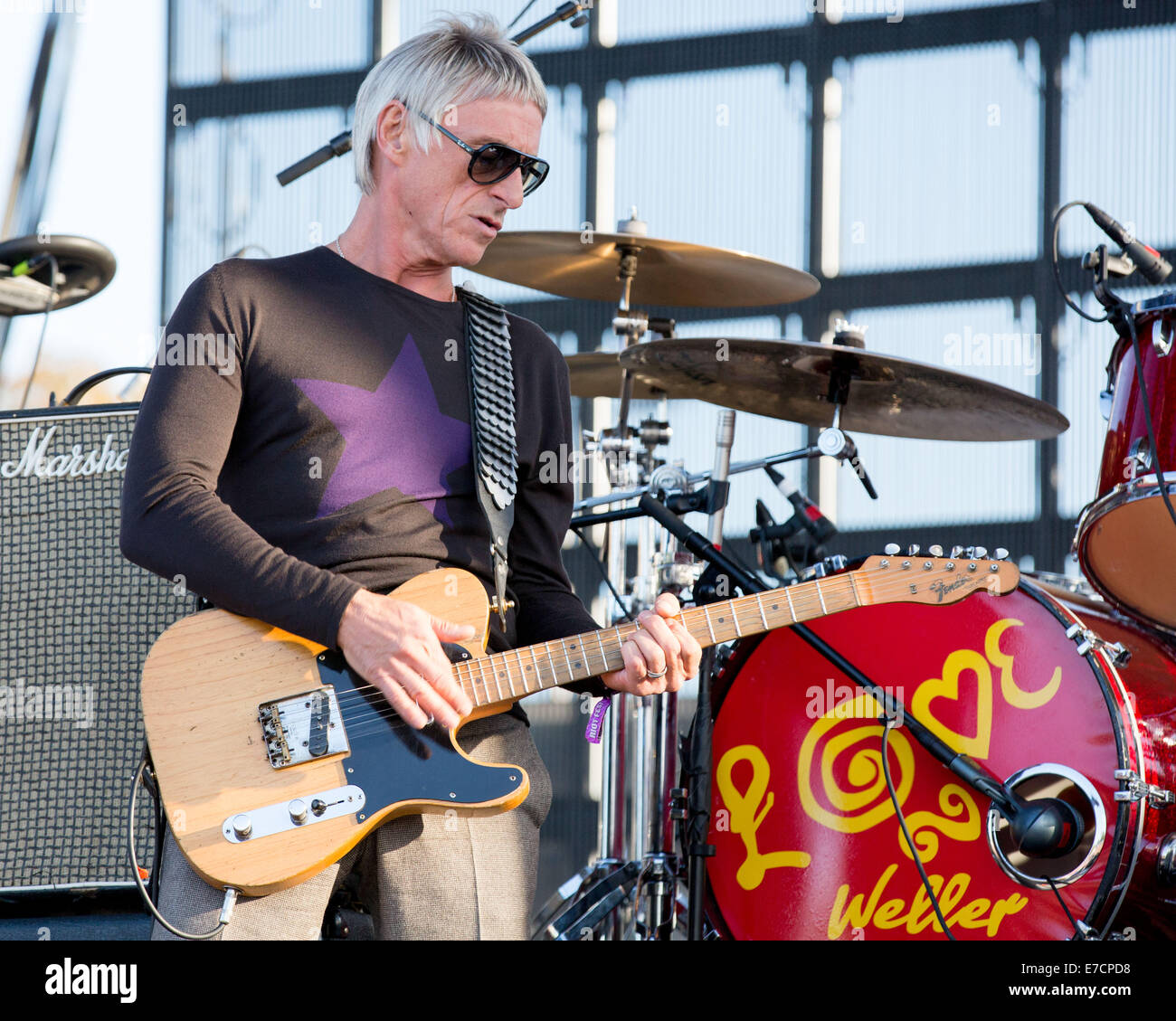 Chicago, Illinois, USA. 13th Sep, 2014. Musician PAUL WELLER performs ...