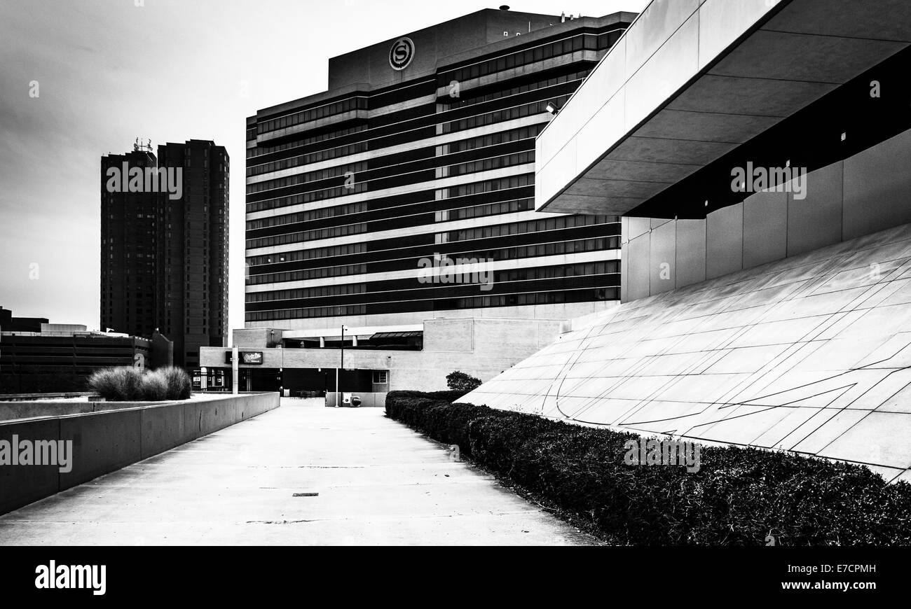 The Sheraton seen from the Charles Center Skywalk in downtown Baltimore ...