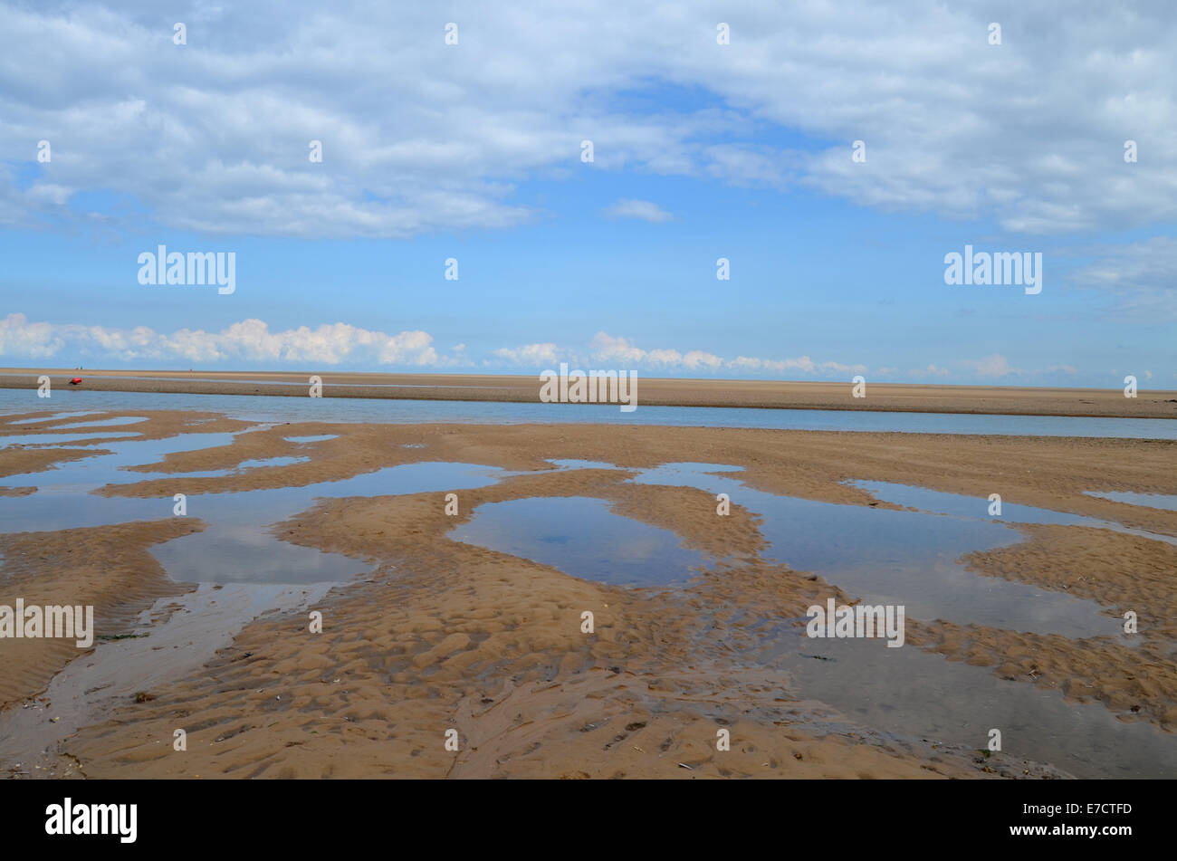 Holkham bay in north hi-res stock photography and images - Alamy