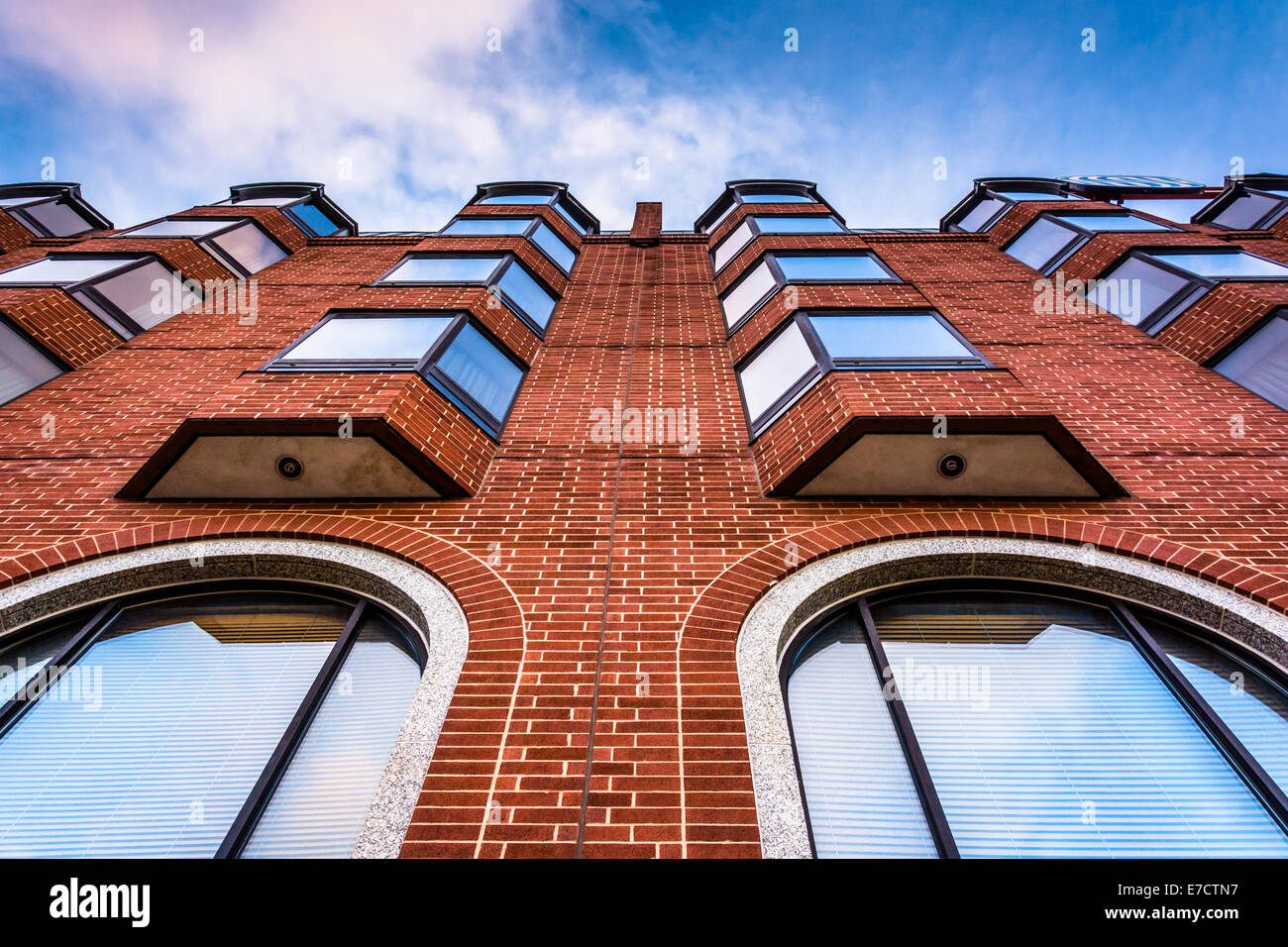 Windows on a building perspective hi-res stock photography and images ...