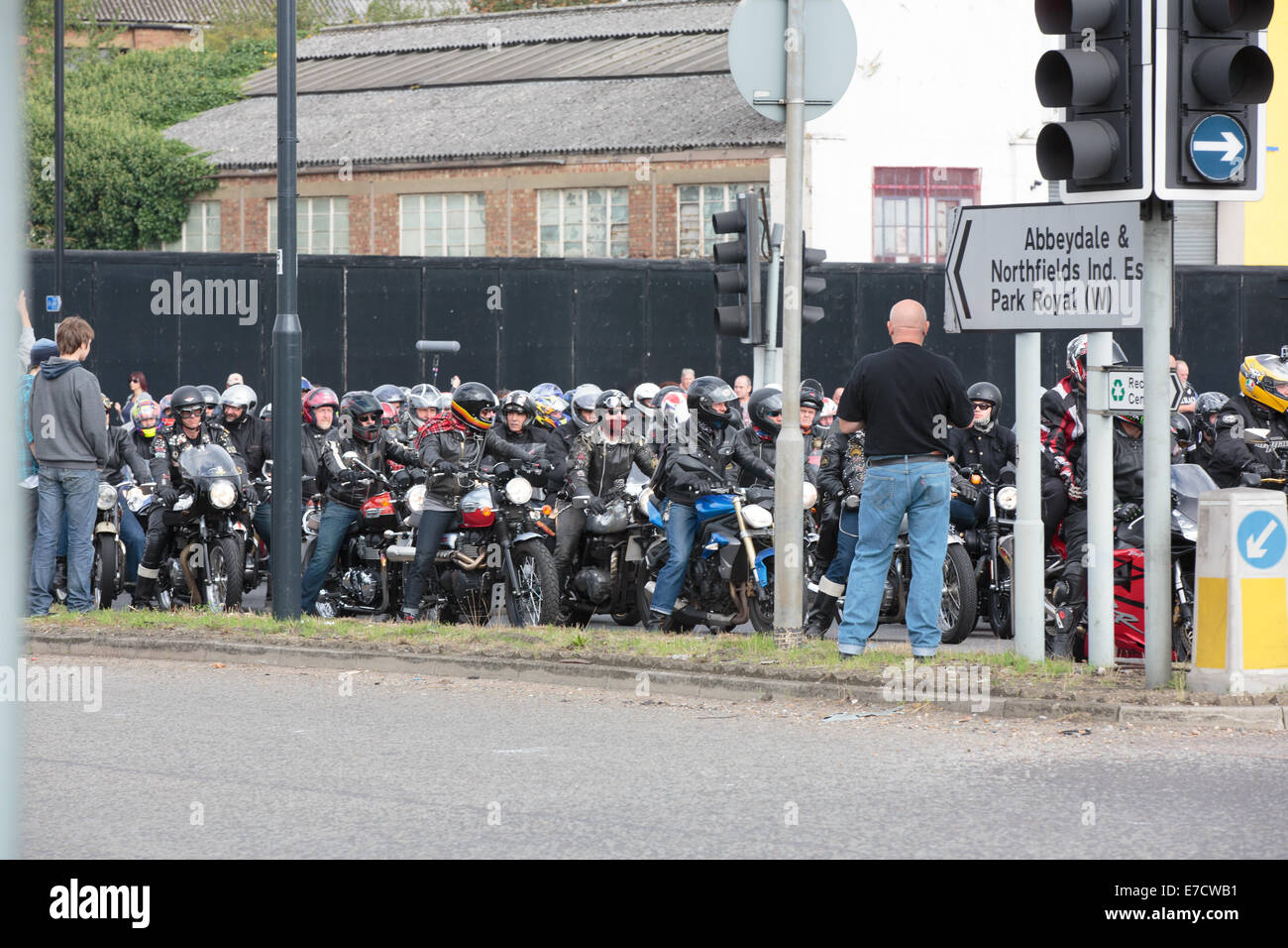 Ace Cafe, North London, UK, 14th September, 2014. Bikers riding out to ...