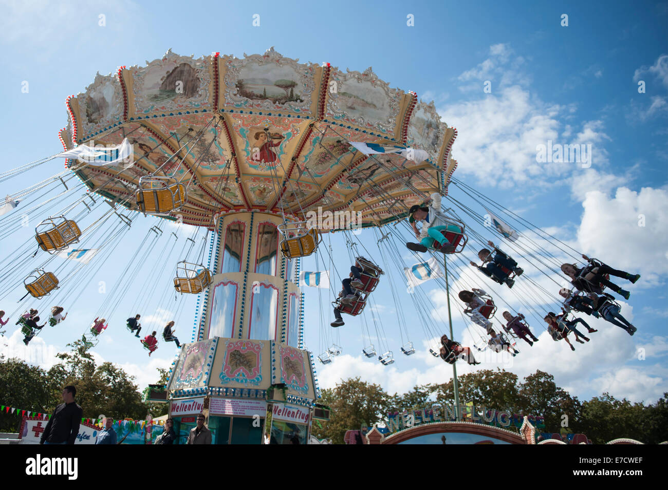Swing carousel at the oktoberfest hi-res stock photography and images ...