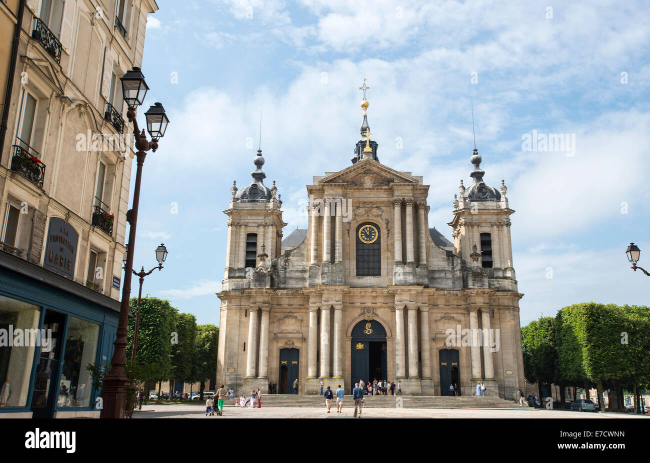 French parish churches hi-res stock photography and images - Alamy