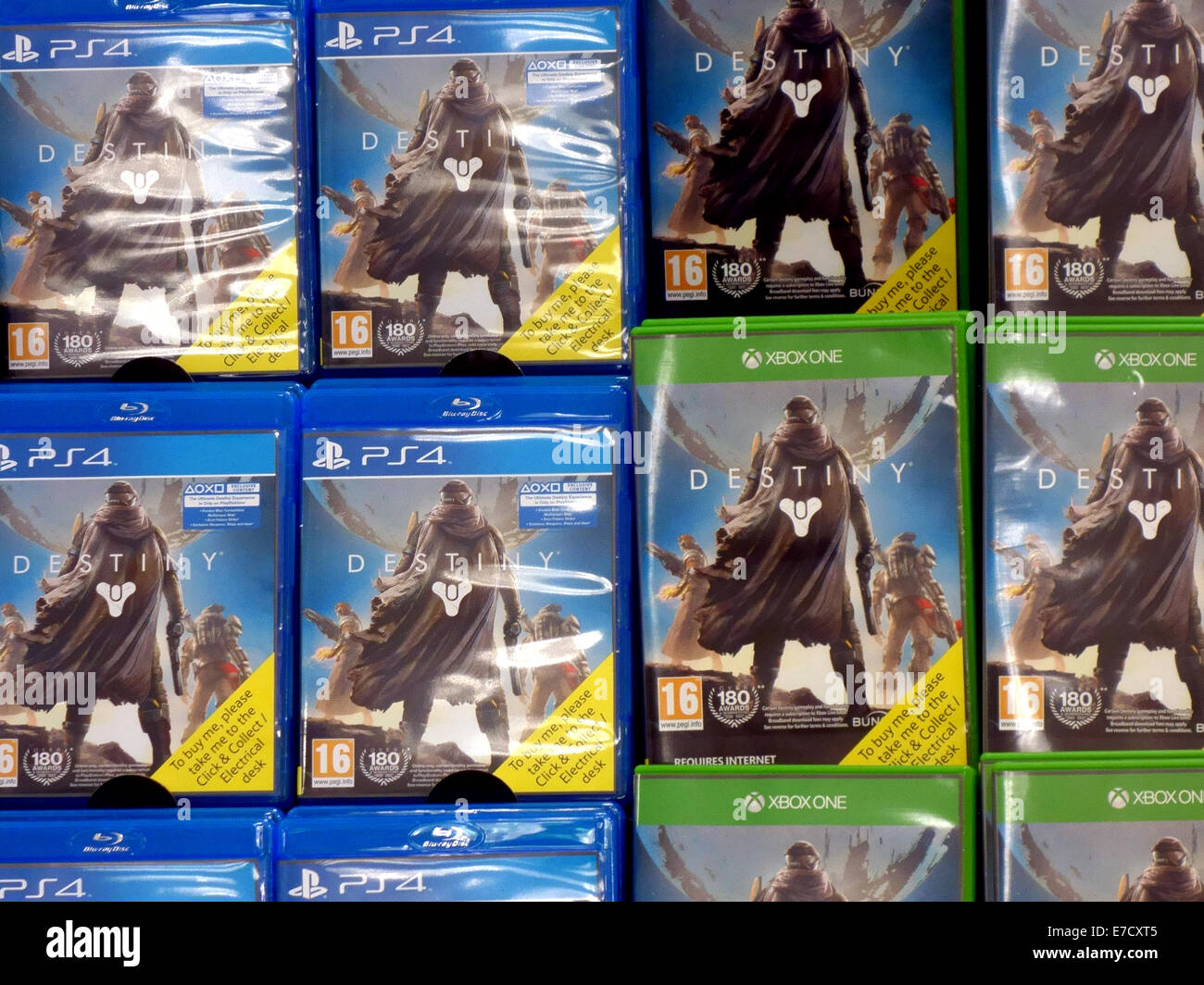 Computer game box hi-res stock photography and images - Alamy