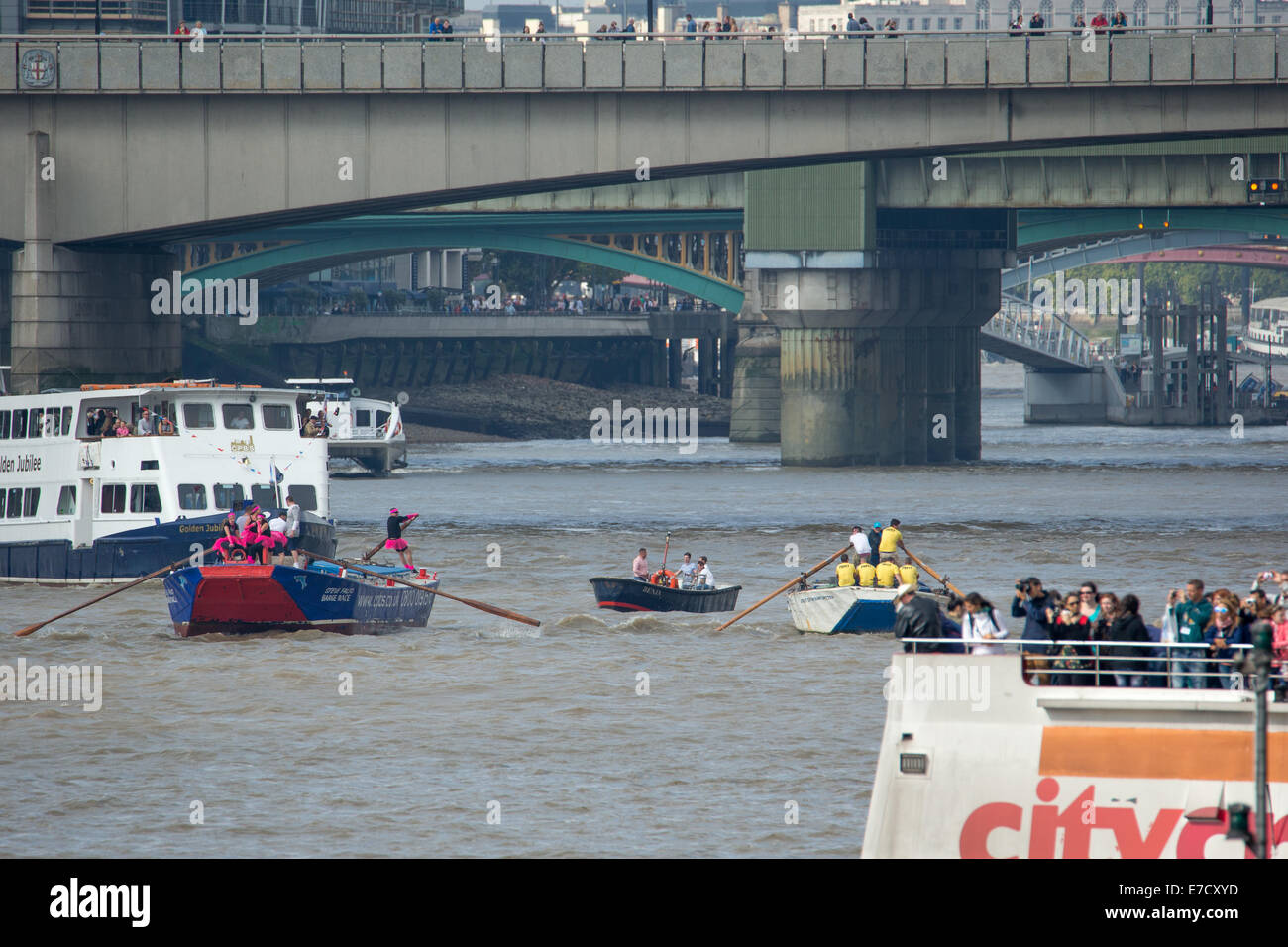 Thames lighterman hi-res stock photography and images - Alamy