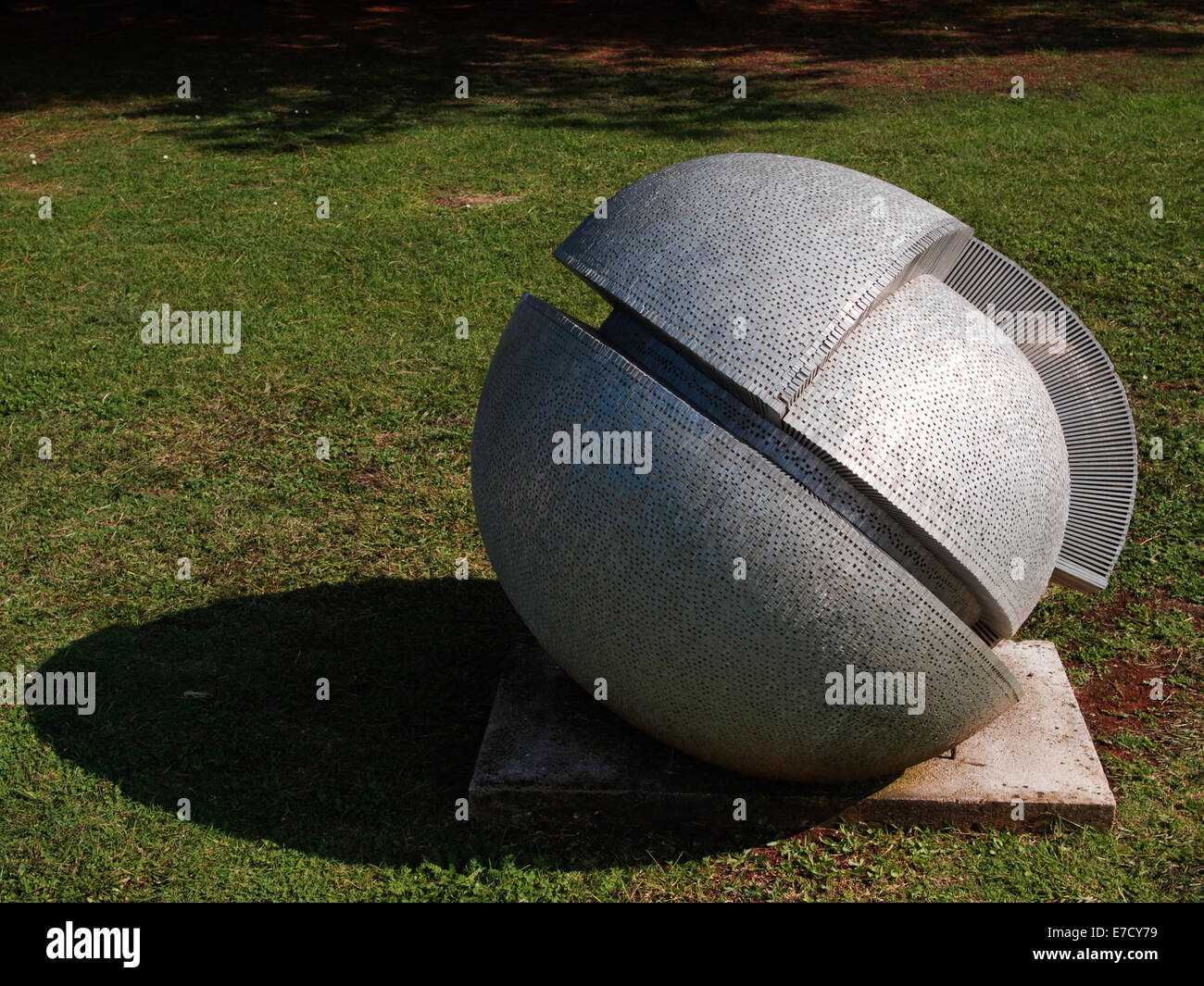 Dusan Dzamonja sculpture "SCULPTURE ALP-VIII", from 1988, aluminium ...