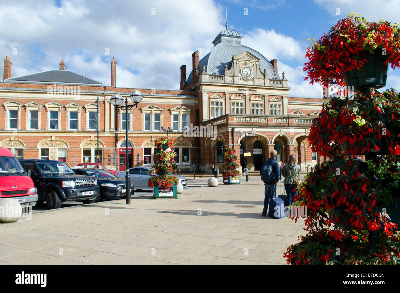 The railway station in the centre of Norwich Stock Photo - Alamy
