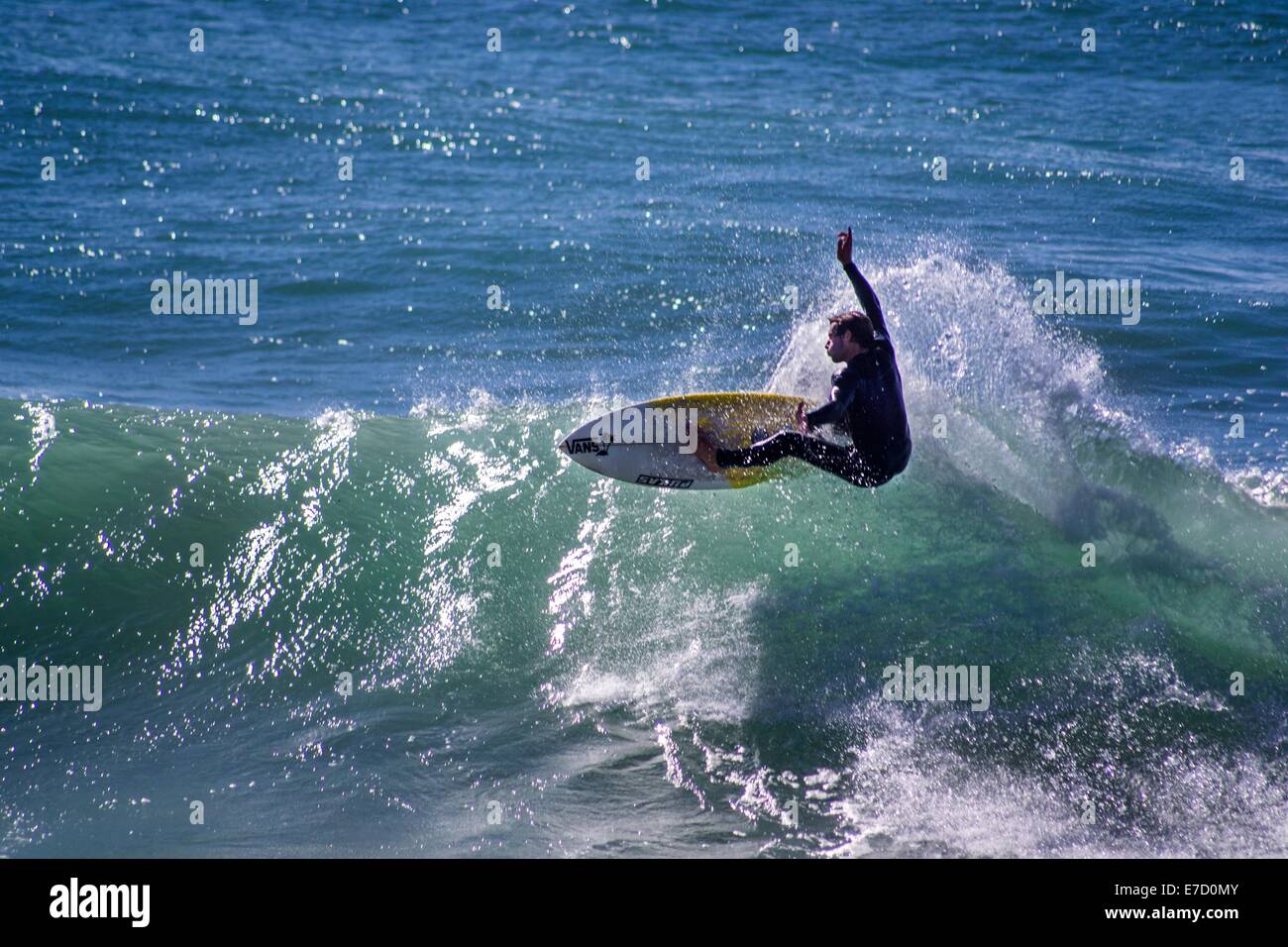 Surfing the lip hi-res stock photography and images - Alamy