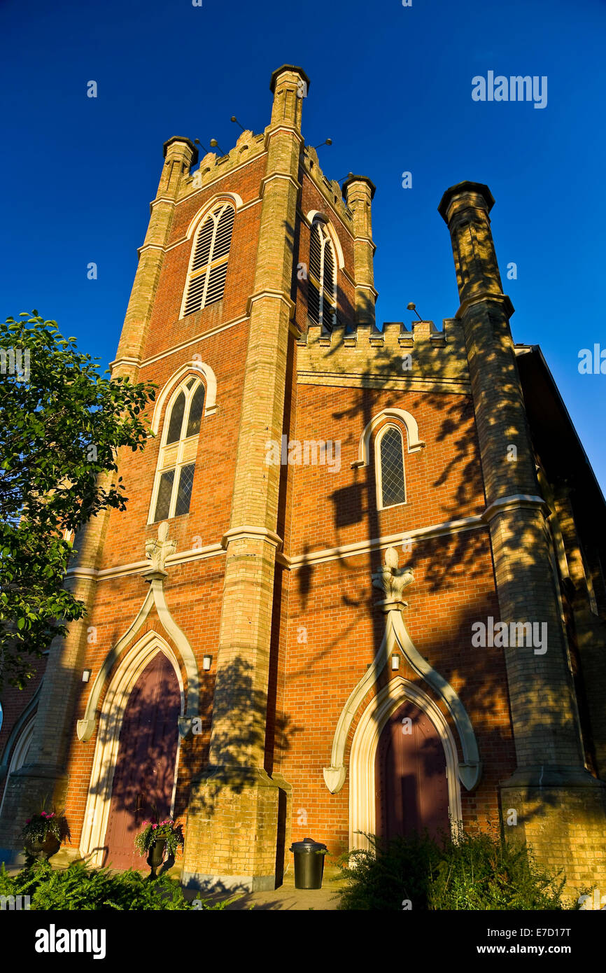 Little trinity church toronto hi-res stock photography and images - Alamy
