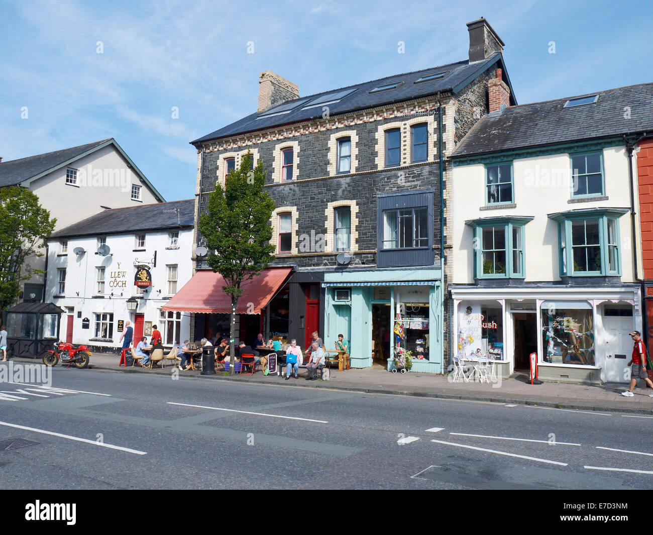 Machynlleth and shop hi-res stock photography and images - Alamy