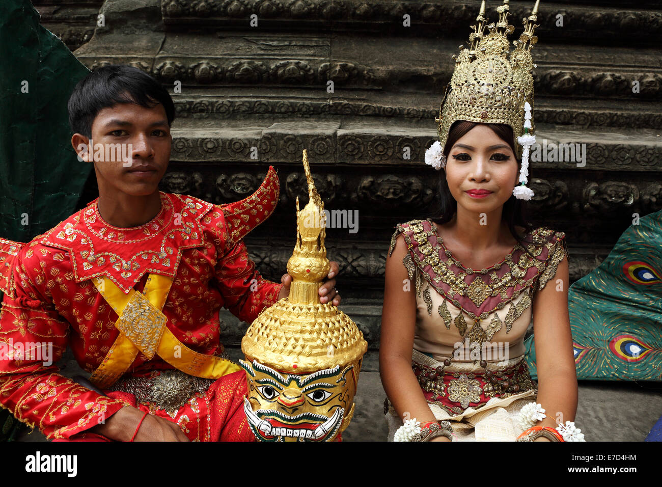 Cambodia mask traditional hi-res stock photography and images - Alamy