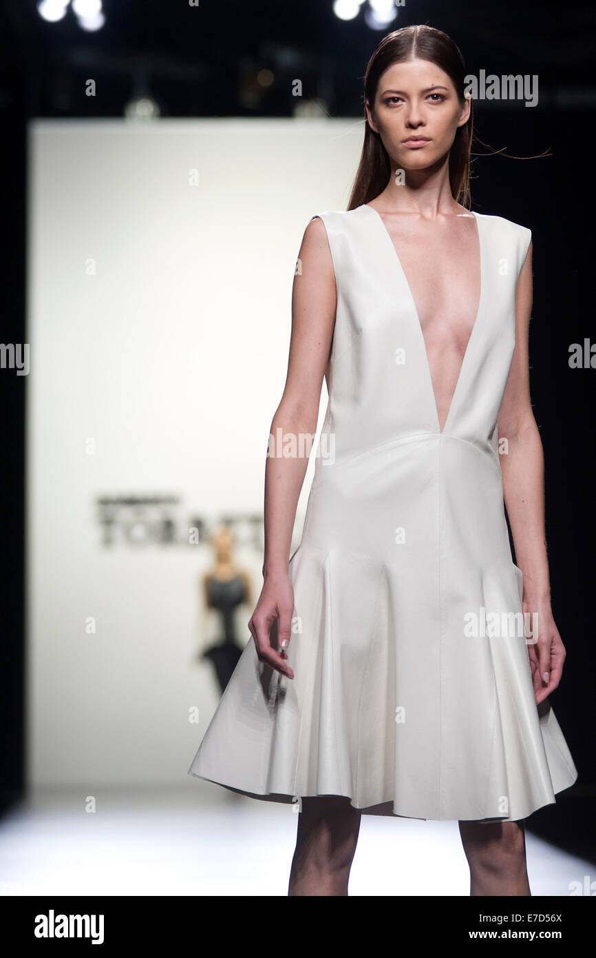 Models pose at the Roberto Torretta Fashion Showduring the Fashion Week ...