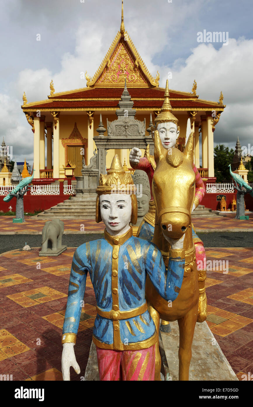 Sculptures and a golden temple at Wat Dey Dos, Kampong Cham ,Cambodia ...