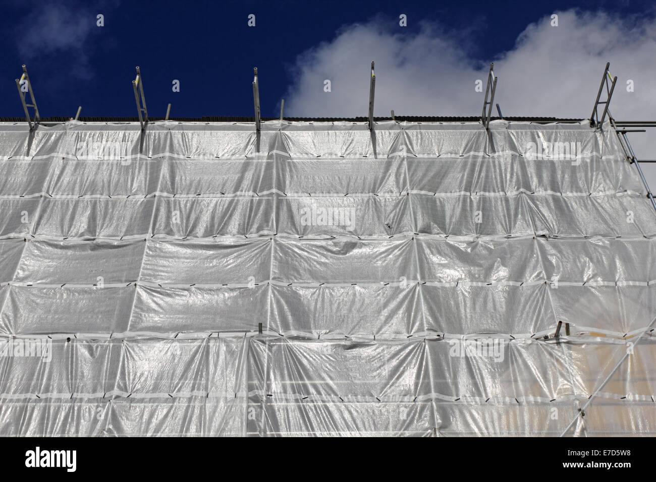 Scaffolding sheet hi-res stock photography and images - Alamy
