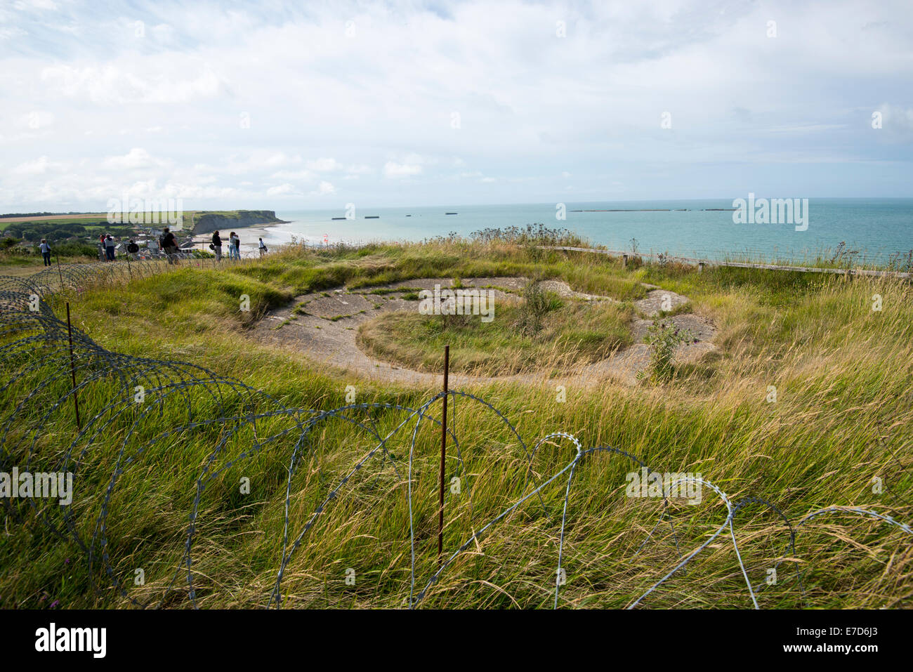 War memorial in arromanches in hi-res stock photography and images - Alamy