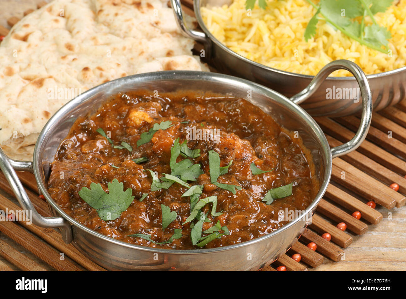 Chapati with curry hi-res stock photography and images - Alamy