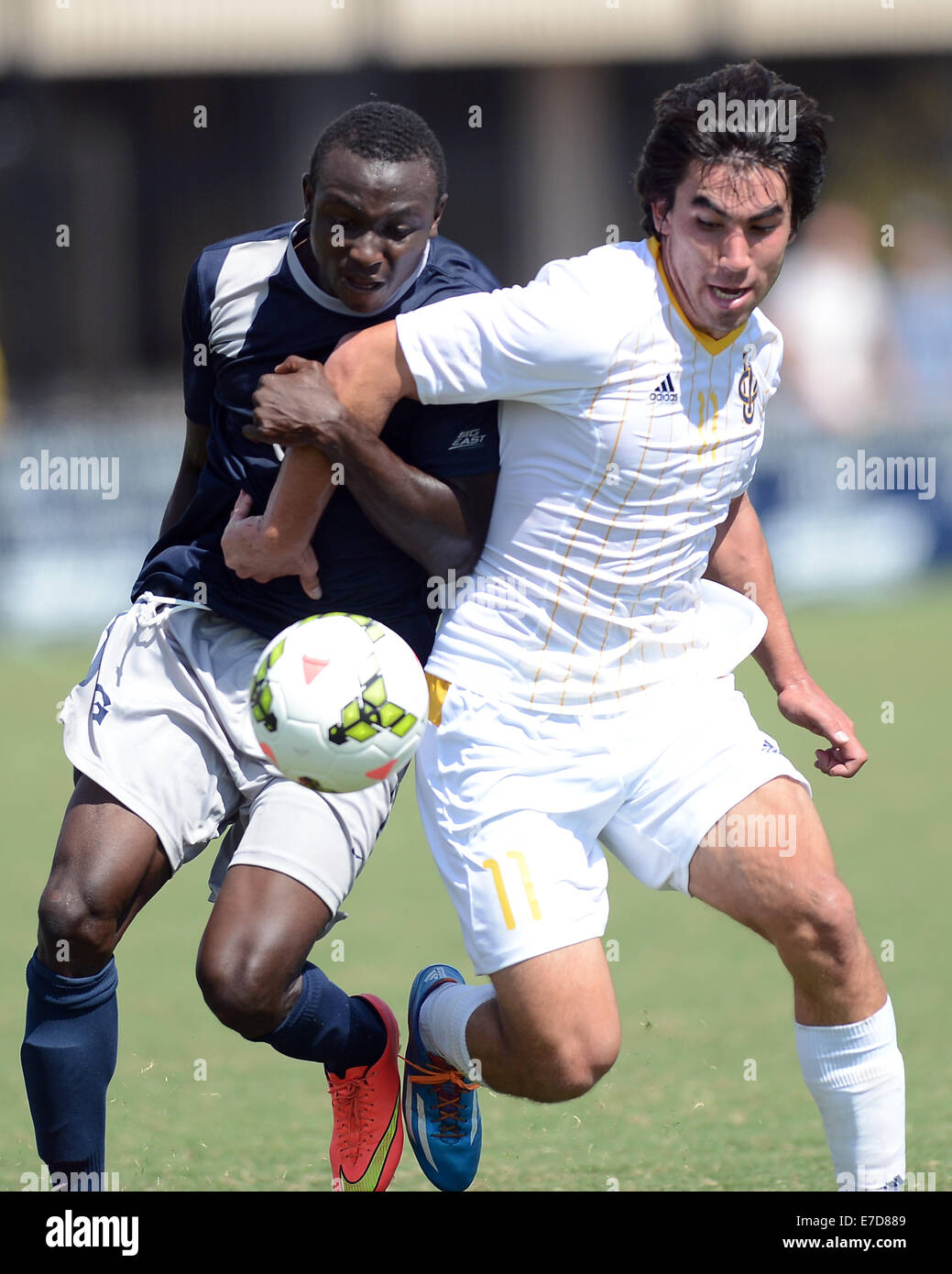 Washington, DC, USA. 14th Sep, 2014. 20140914 - Georgetown defender ...