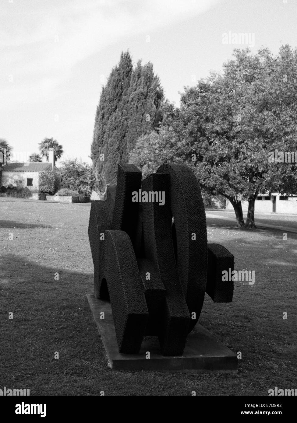 Dusan Dzamonja sculpture "SCULPTURE MS- I" from 1996, corten-steel ...