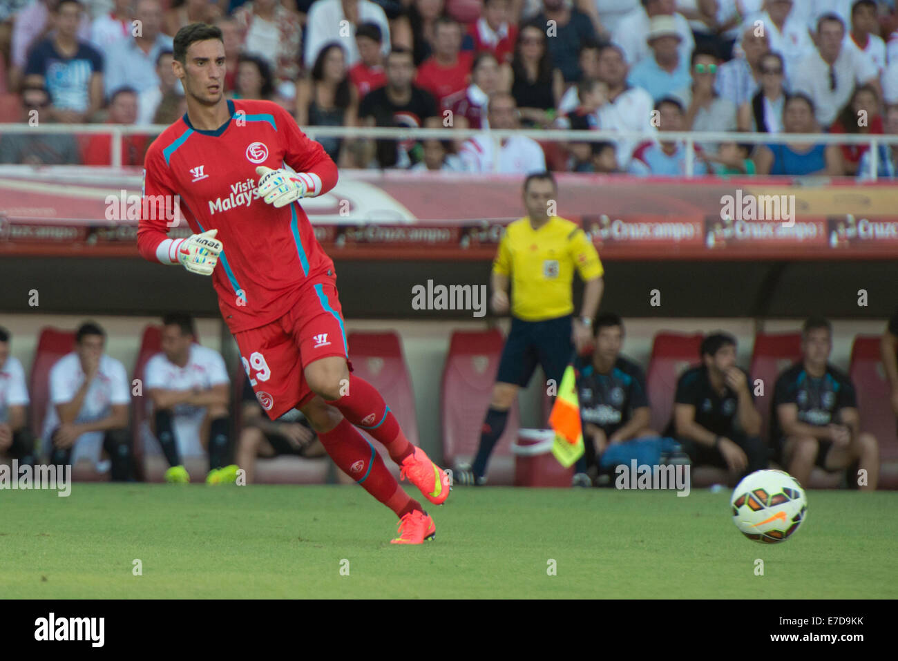 Sevilla Fc Goalkeeper High Resolution Stock Photography and Images - Alamy