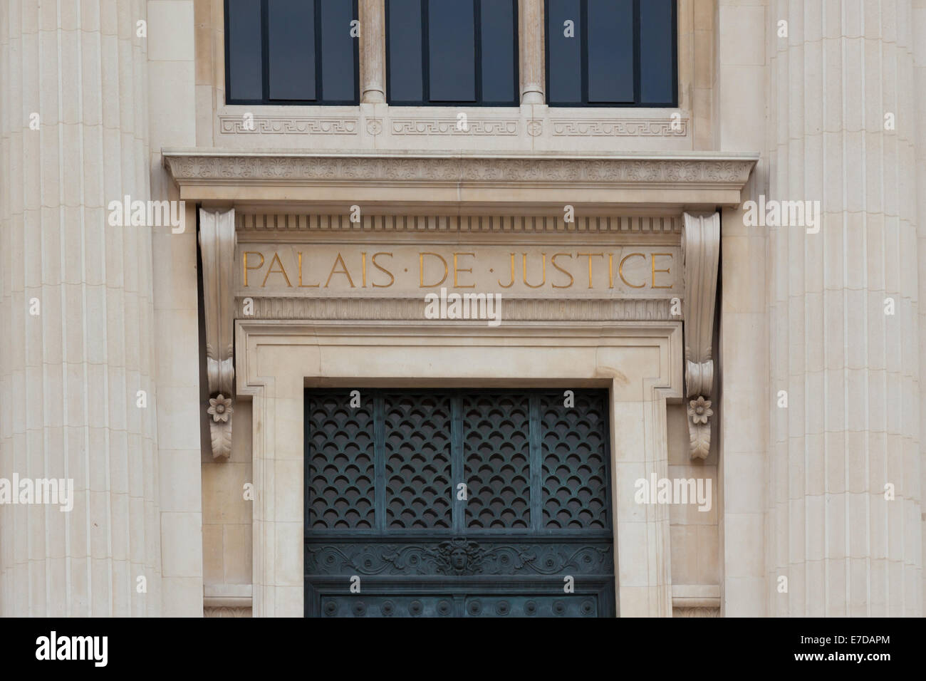 Justice Palace (Palais de justice) of Paris France Stock Photo - Alamy