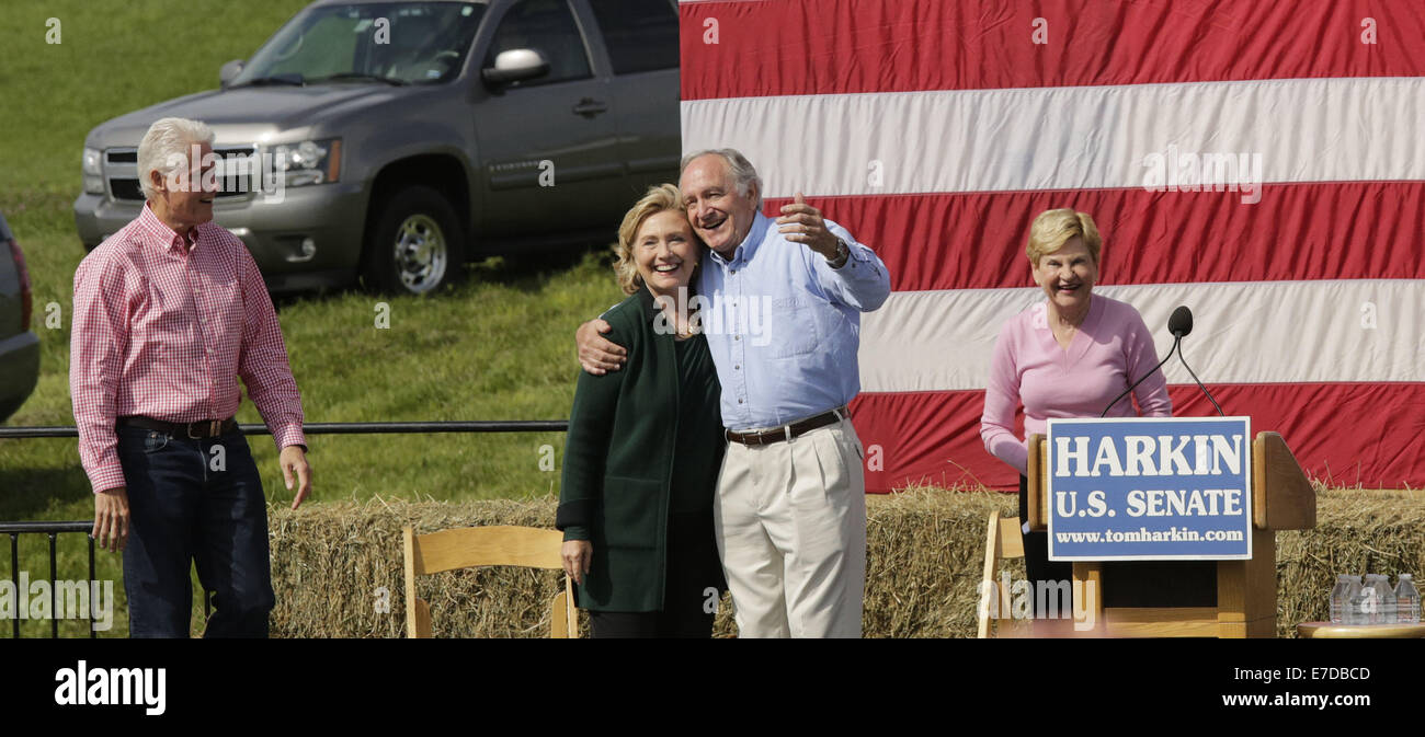 Tom harkin center hi-res stock photography and images - Alamy