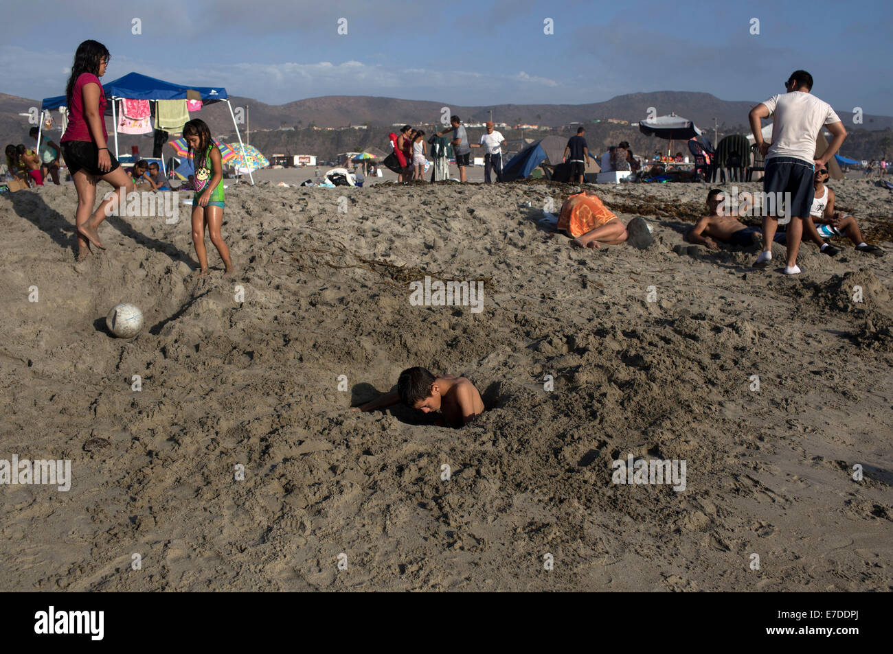 Ensenada, Mexico. 14th Sep, 2014. Visitors enjoy in La Mision beach, in ...