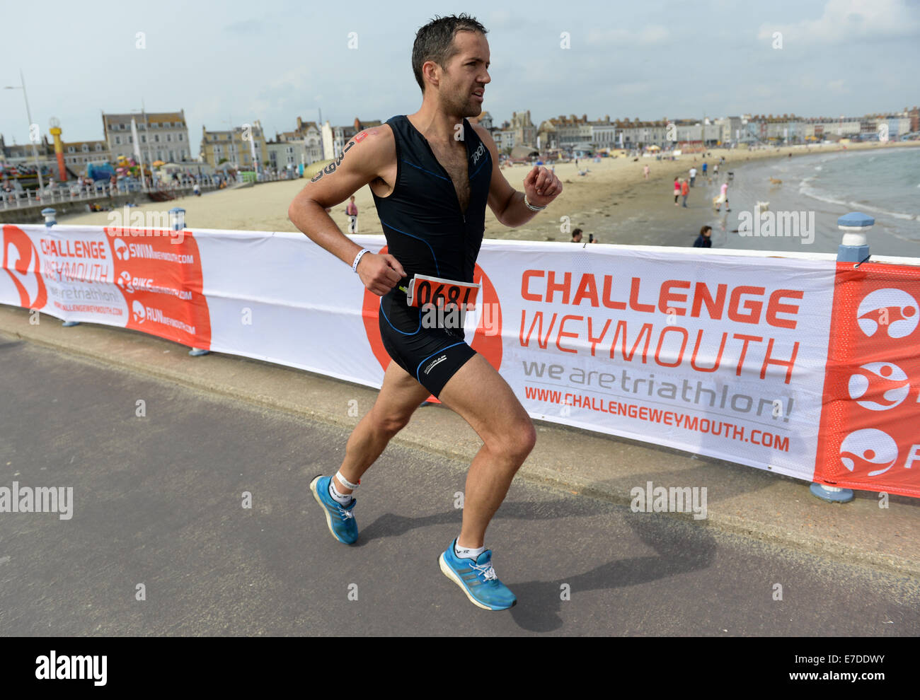 Triathlon challenge hi-res stock photography and images - Alamy