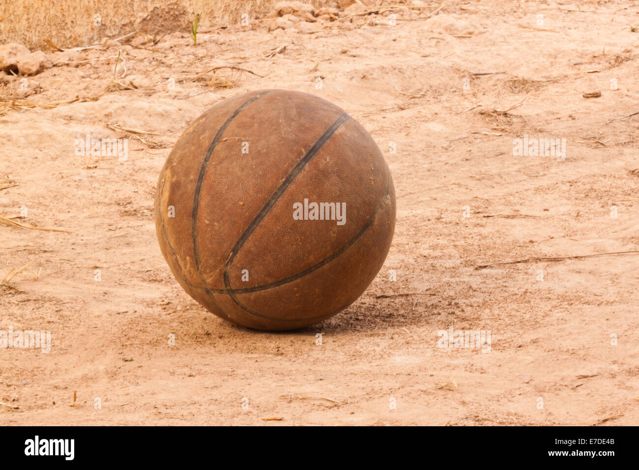 the old basketball Stock Photo - Alamy