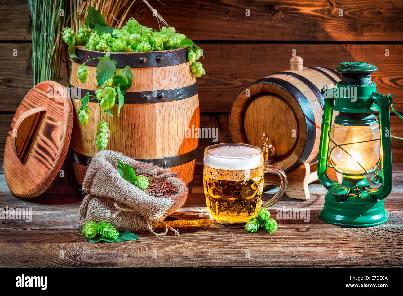 Straight beer glass hi-res stock photography and images - Alamy